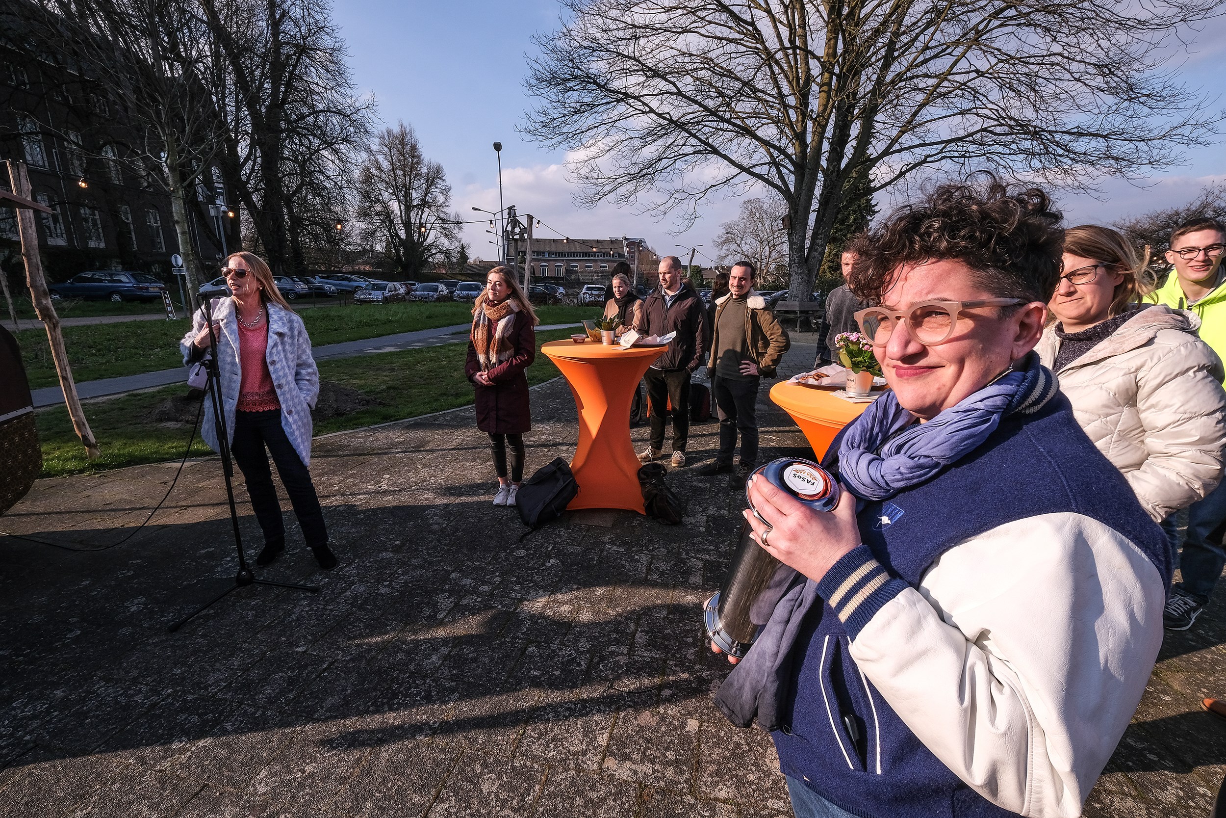 Tijdcapsule in FASoS-tuin: “Misschien stuiten de aliens er ooit op”